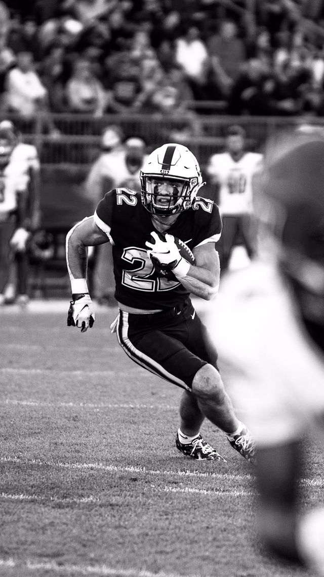 Victor Rosa, Running back, UConn Huskies - NIL Profile - Opendorse