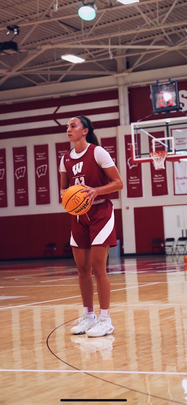 Mary Ferrito, Guard, North Carolina Wilmington Seahawks - NIL Profile ...