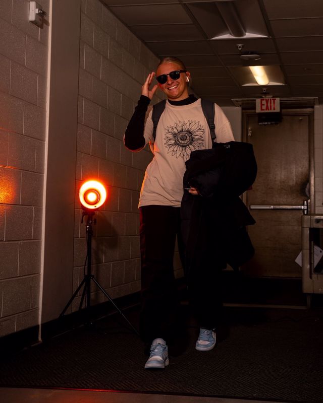 Lauren Perry, Goalkeeper, Oakland Golden Grizzlies - NIL Profile ...