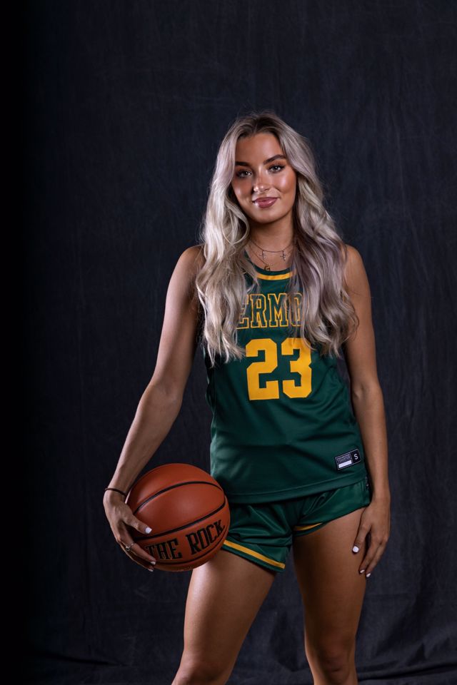 Emma Utterback, Vermont Catamounts - NIL Profile - Opendorse