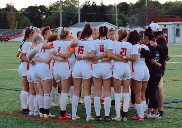 Madeline Long, Fullback, Defense, Defender, Left back, Left Wing, Right ...