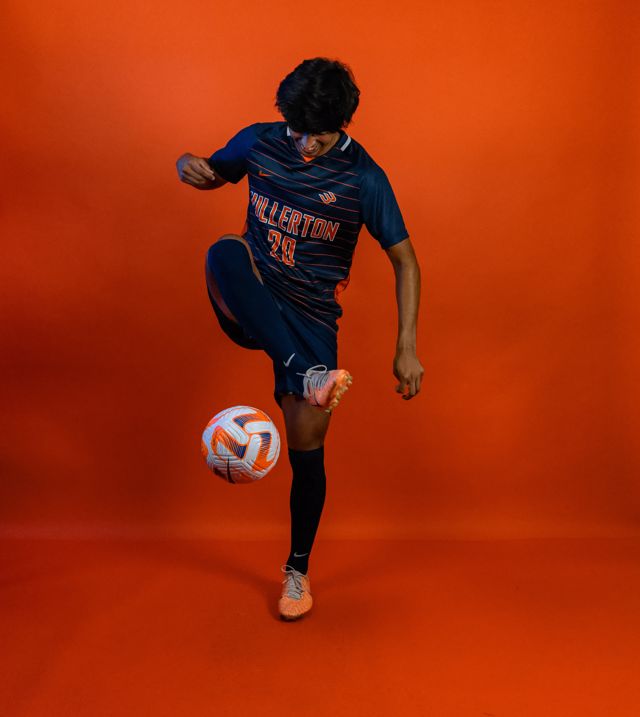 Christopher Villa, Defender, Cal State Fullerton Titans - NIL Profile ...