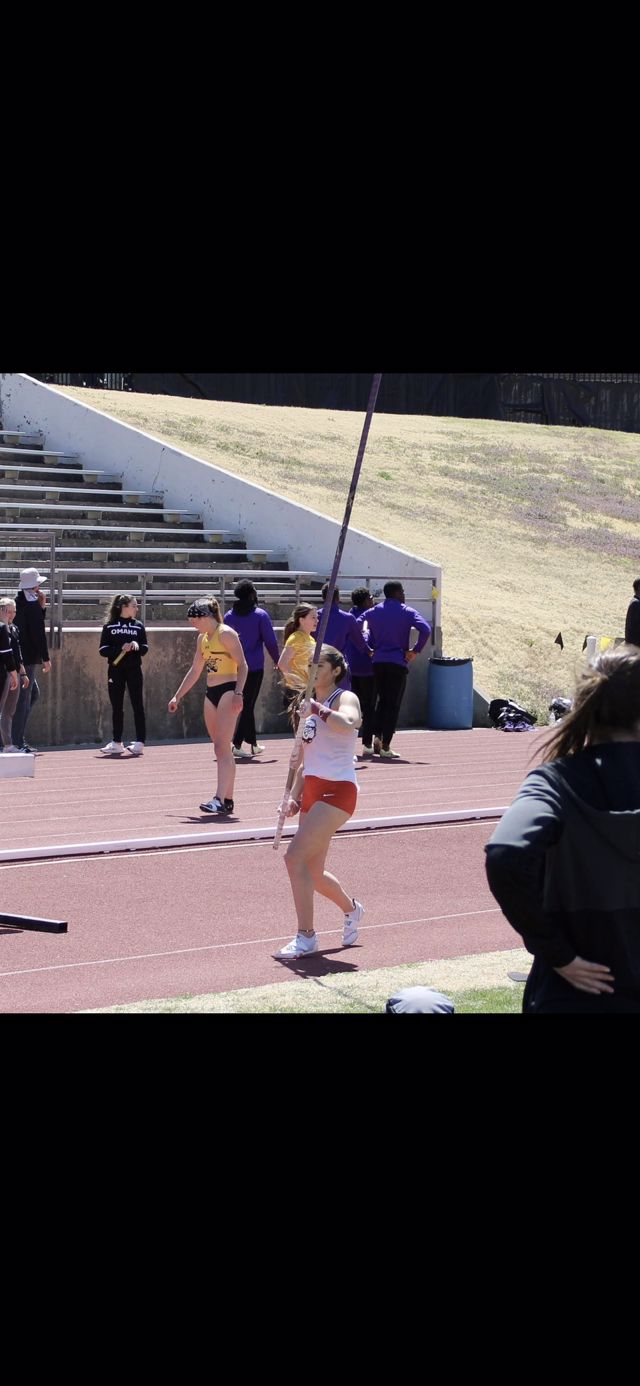 Bailey Hartley, Pole Vault, Wichita State Shockers - NIL Profile ...
