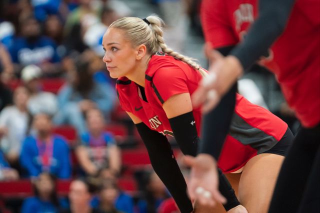 Isabel Martin, Outside hitter, Florida Gators - NIL Profile - Opendorse