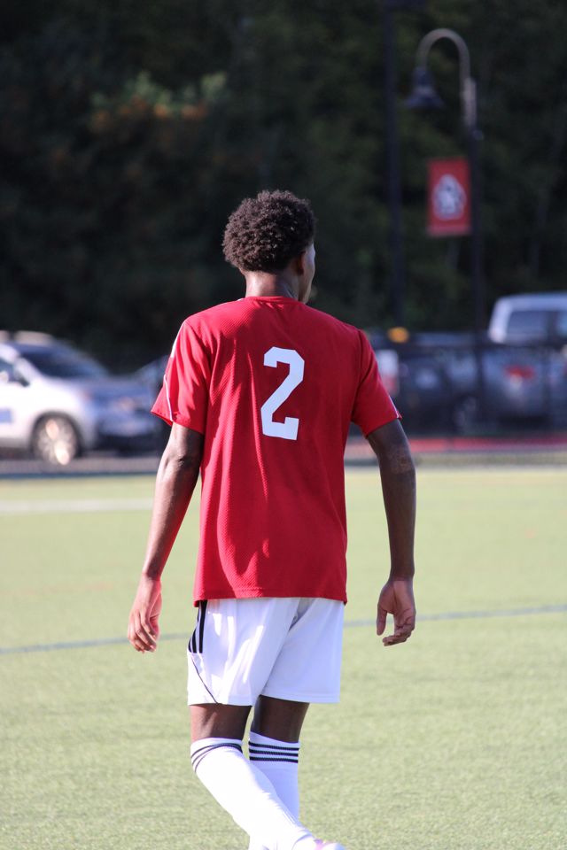 Tre Burgess, Right back, Thomas College - NIL Profile - Opendorse